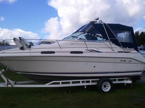 Maxum 2400 SCR -99 eller Sea Ray 230 SD -95? - MotorbåtSnack - Maringuiden