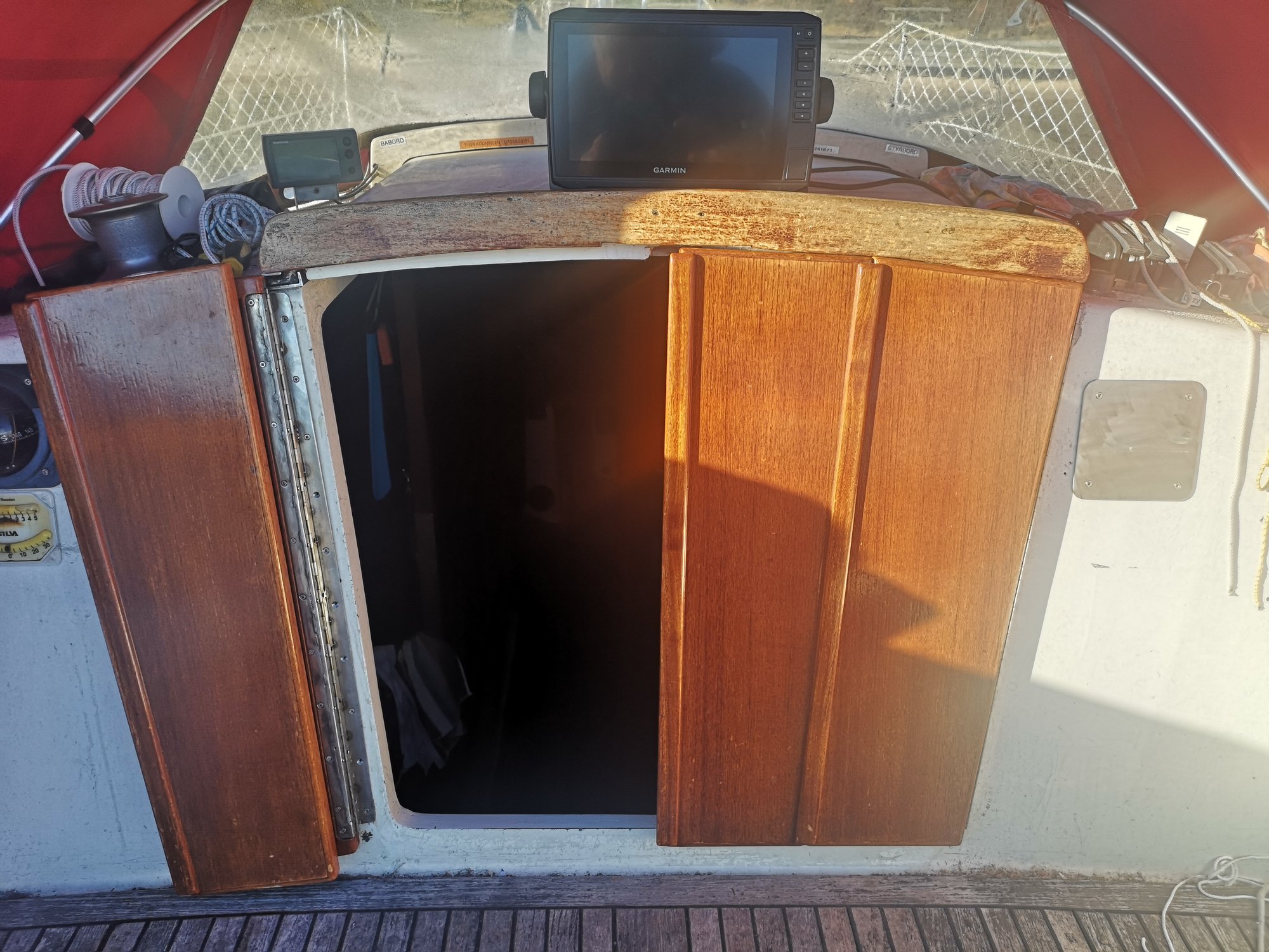 Byta ut rufflucka - SeglarSnack - Maringuiden